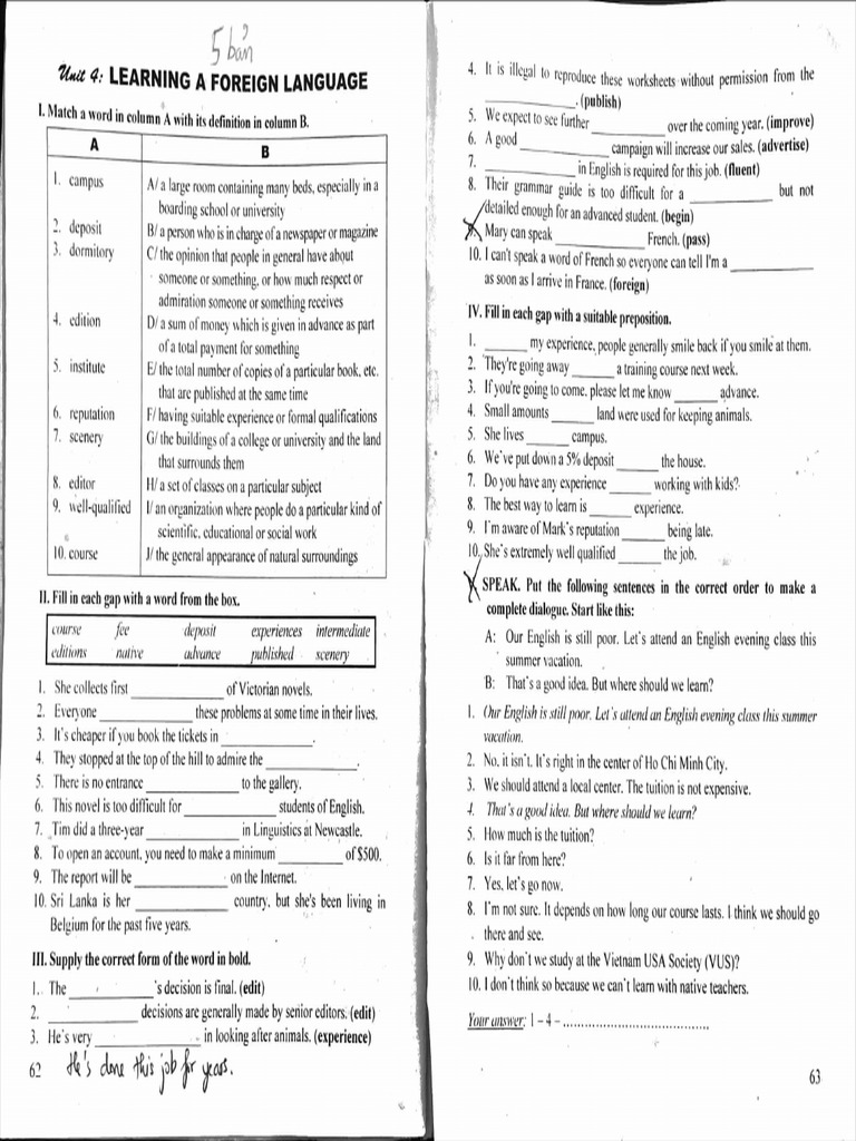 Bai Tap Unit 4 E9 | PDF