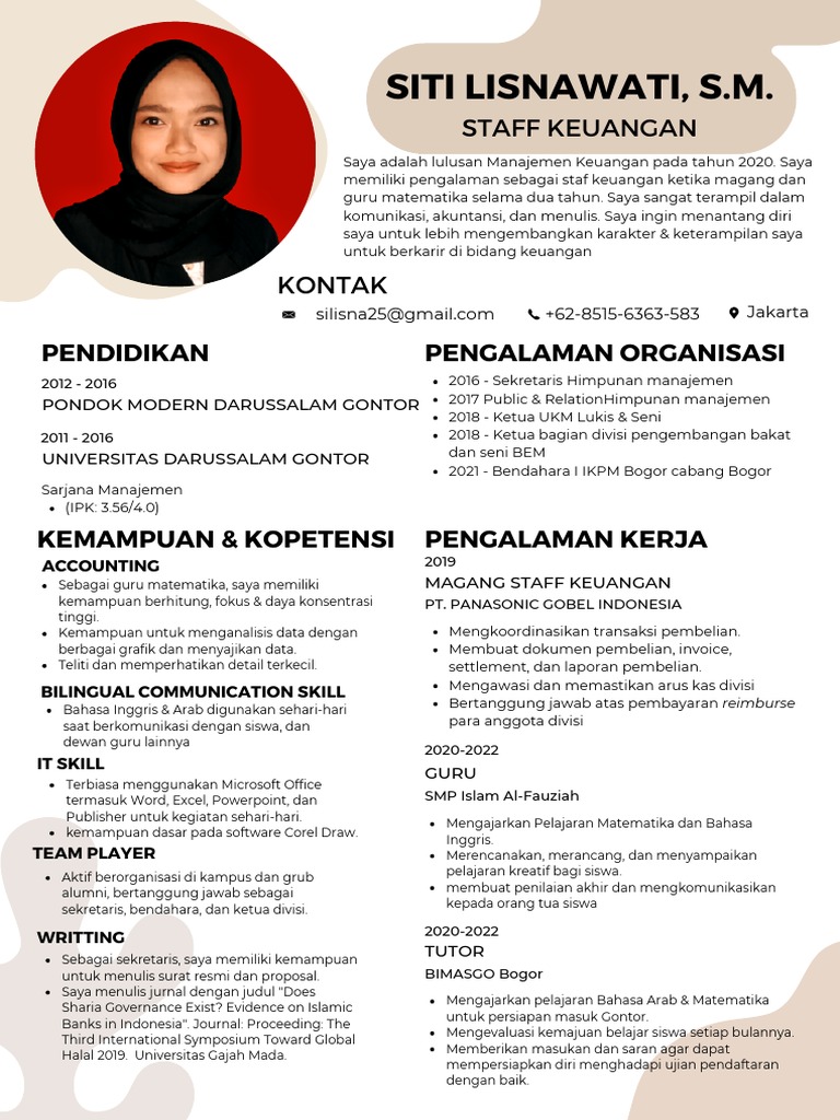 CV Staff Keuangan Siti Lisnawati | PDF | Karier & Perkembangan | Seni
