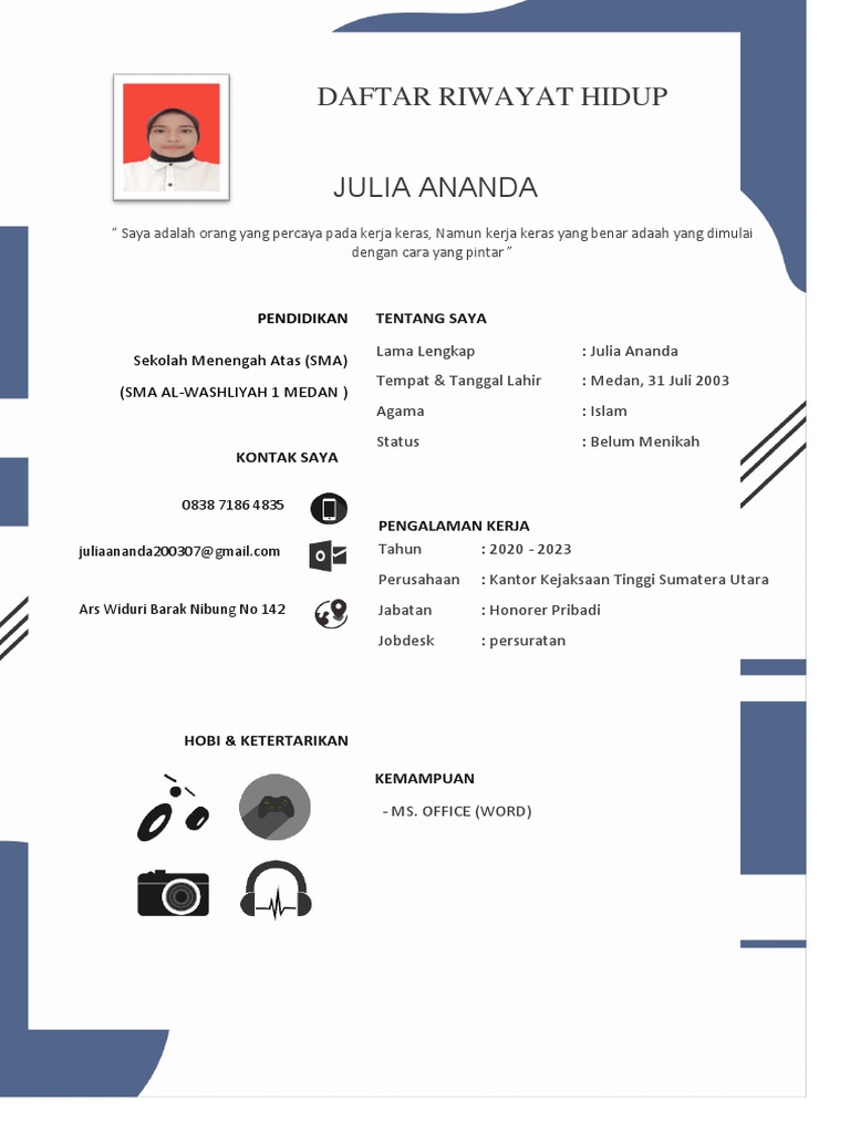 CV Julia | PDF