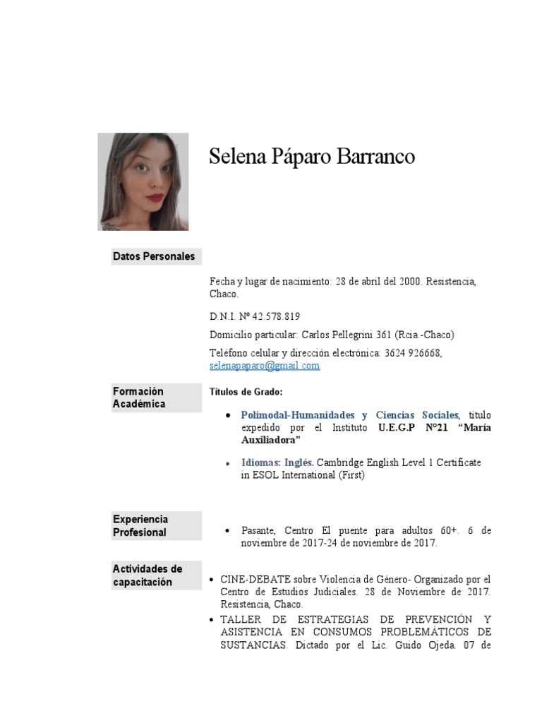 Perfil Académico y Profesional de Selena Páparo | PDF | Ciencias sociales