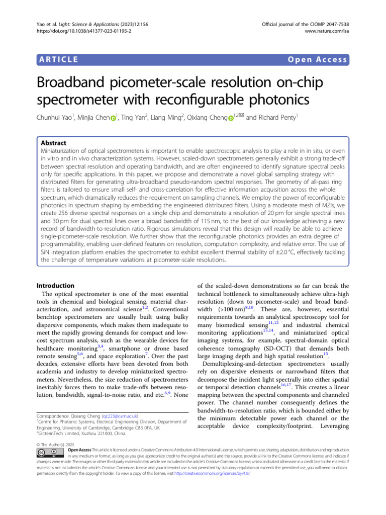 Broadband Picometer Scale Resolution On Chip Spectrometer With