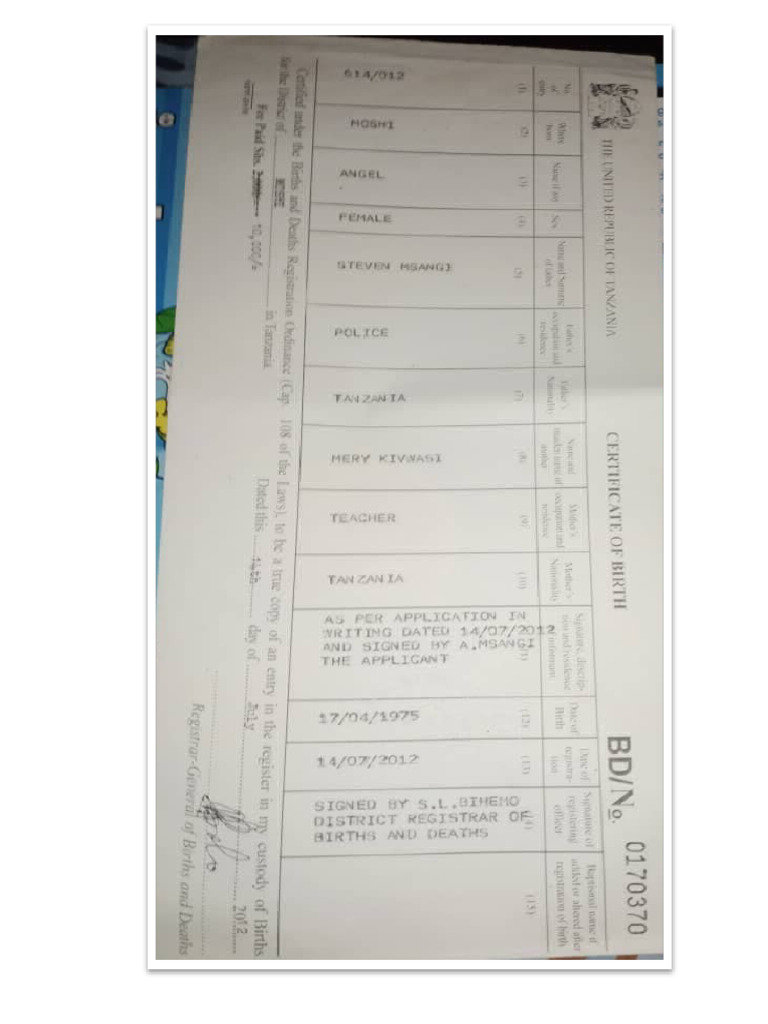 Cheti Cha Kuzaliwa Cha Angela | PDF