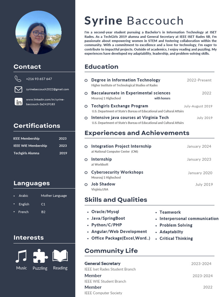 Black White Minimalist CV Resume | PDF