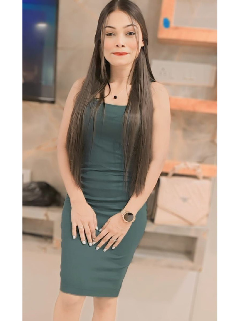 Aliya Slim Model ?? | PDF