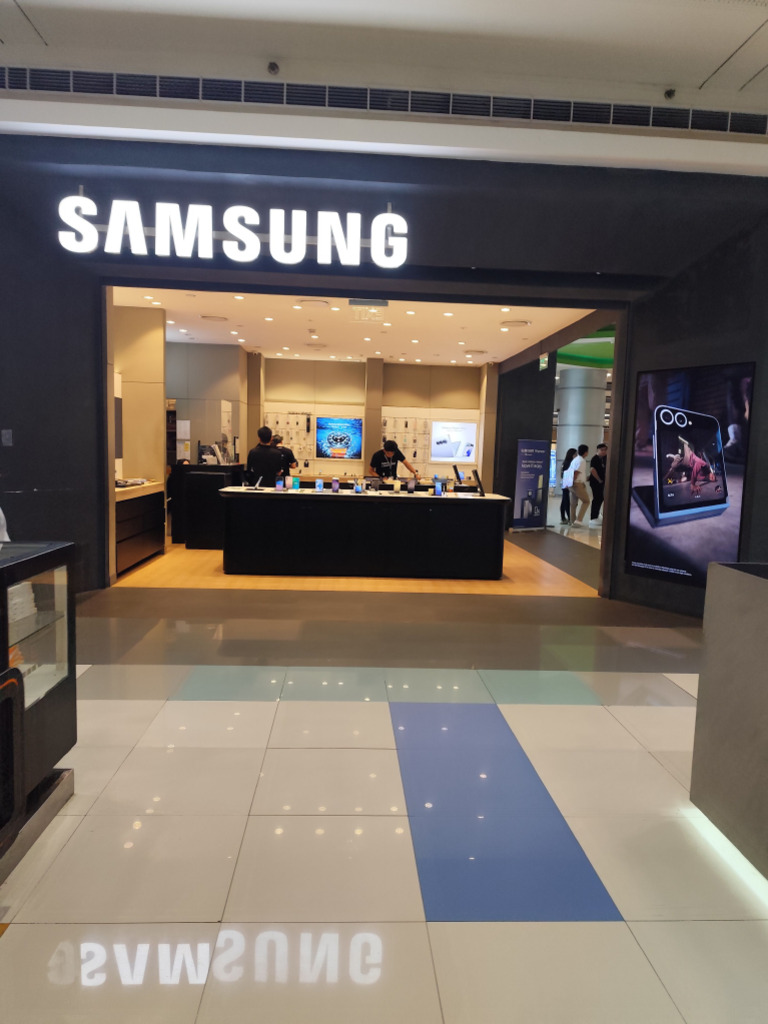 Samsung at SM Lipa | PDF