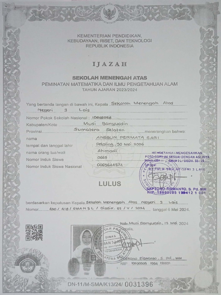 Ijazah Beserta Transkip Nilai | PDF