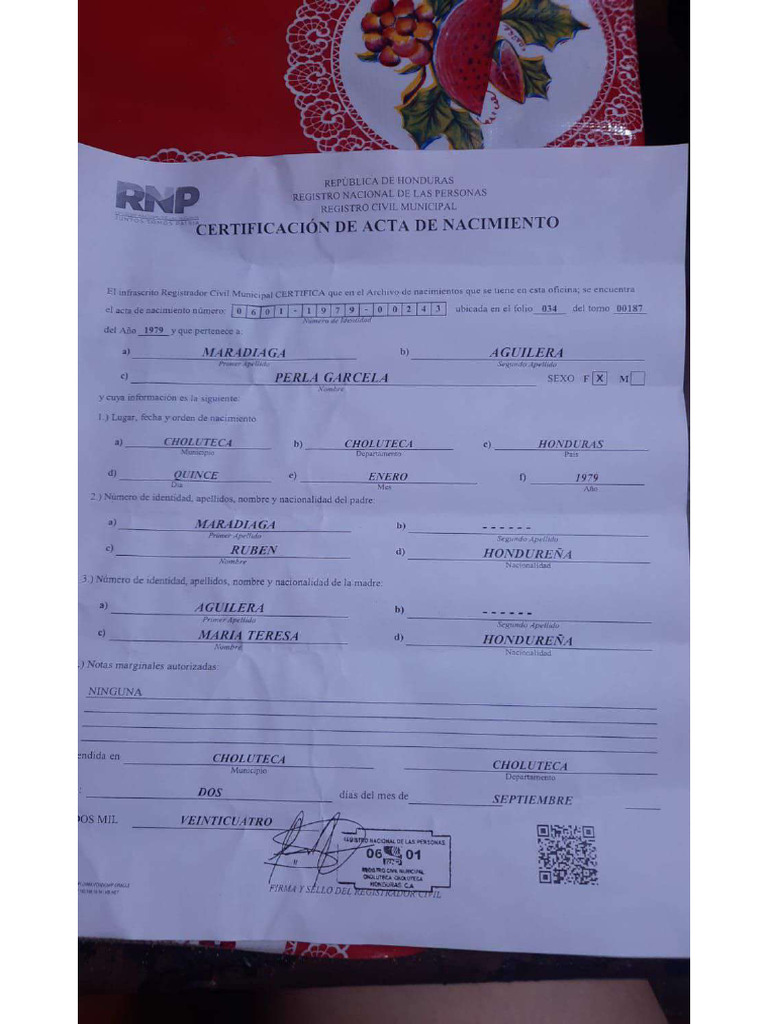 Birth Certificate - Perla | PDF