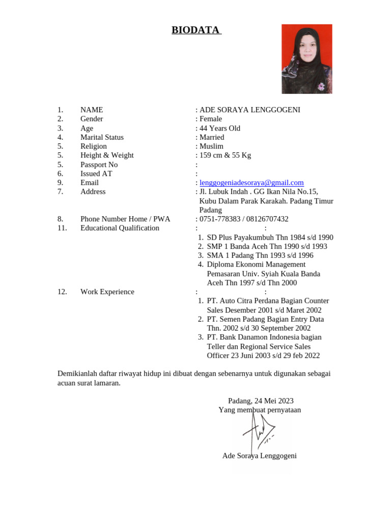 Biodata Ade Soraya Lenggogeni | PDF