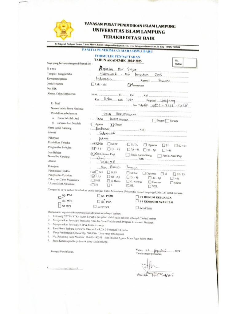 Formulir, KTP, KK Ijazah Agustin Nur Safitri | PDF