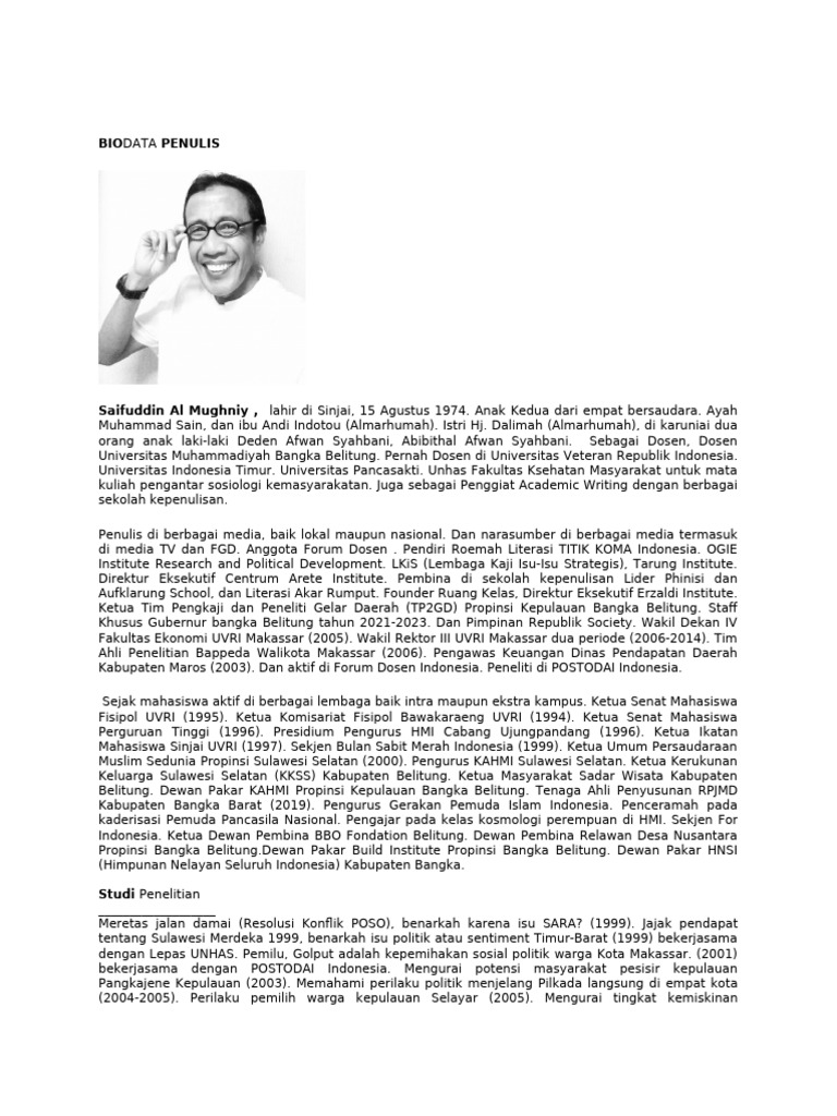 Biodata Penulis. Atok.001 | PDF | Ilmu Sosial | Sejarah