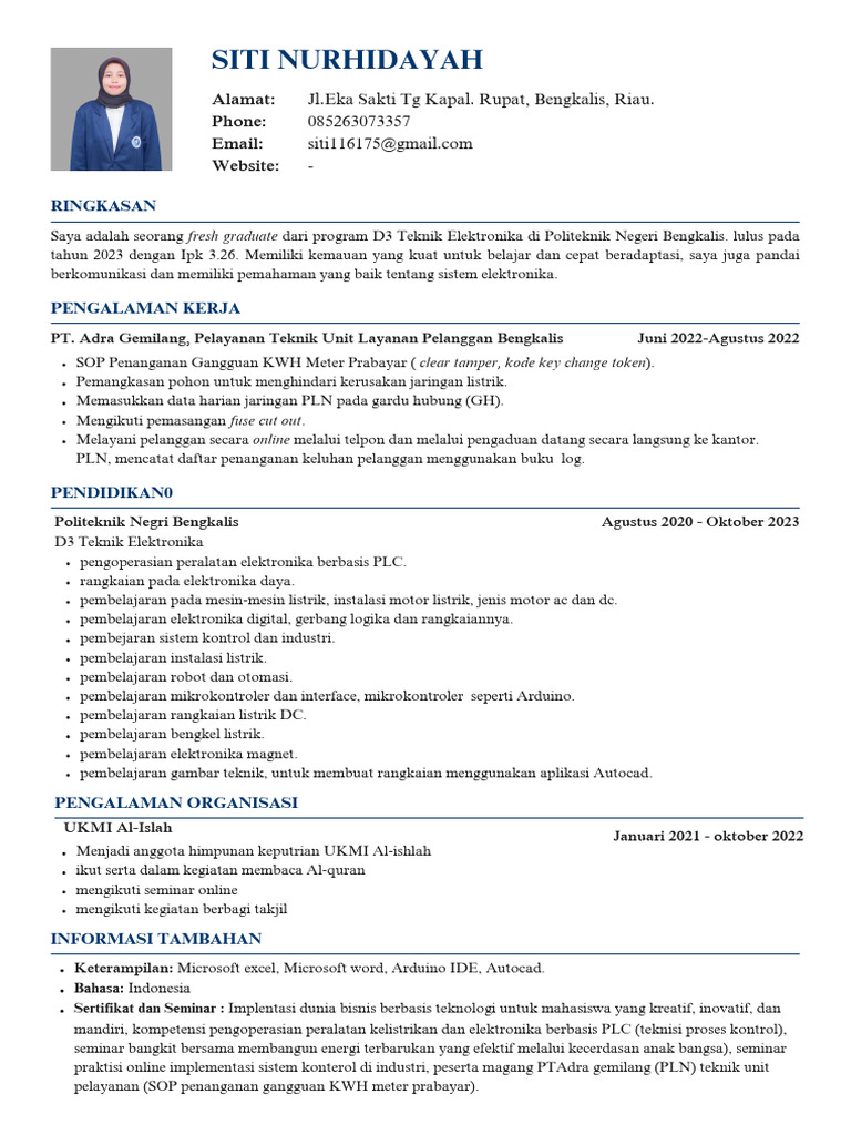 Belajar Membuat CV Siti Nurhudayah | PDF