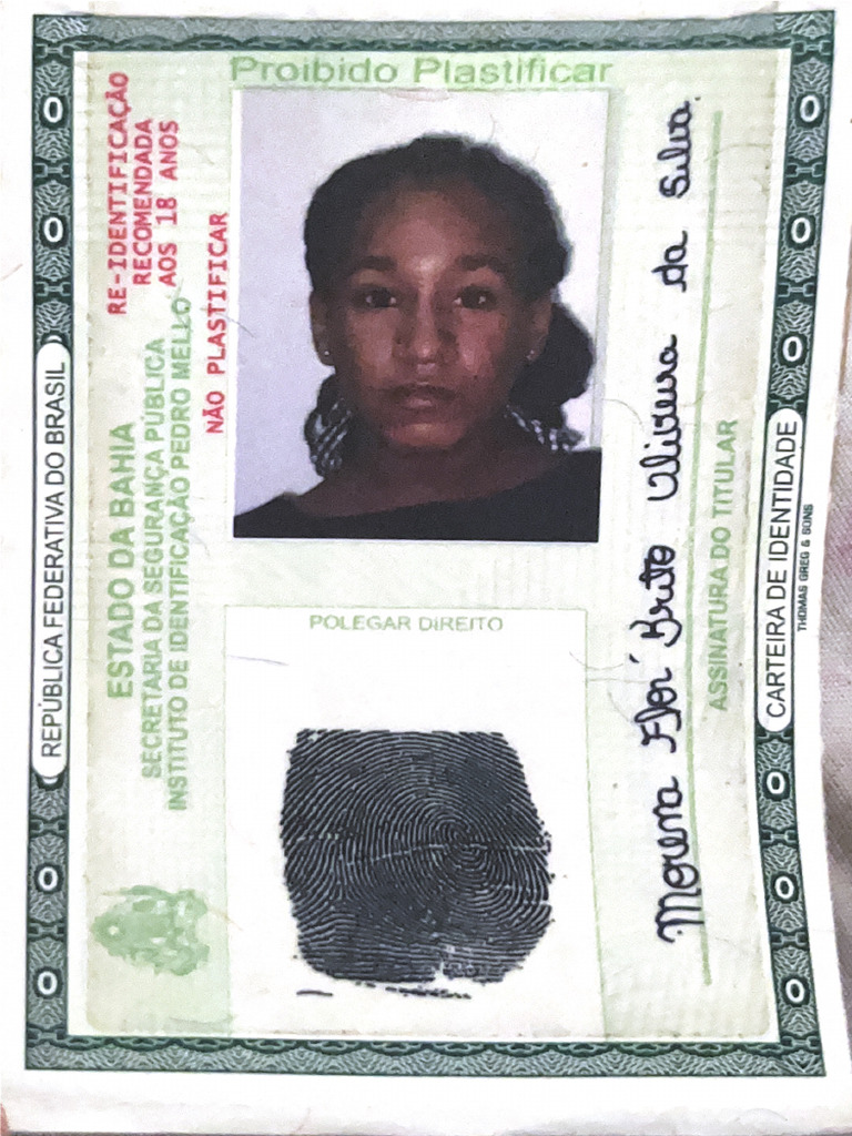 Identidade de Morena Flor | PDF