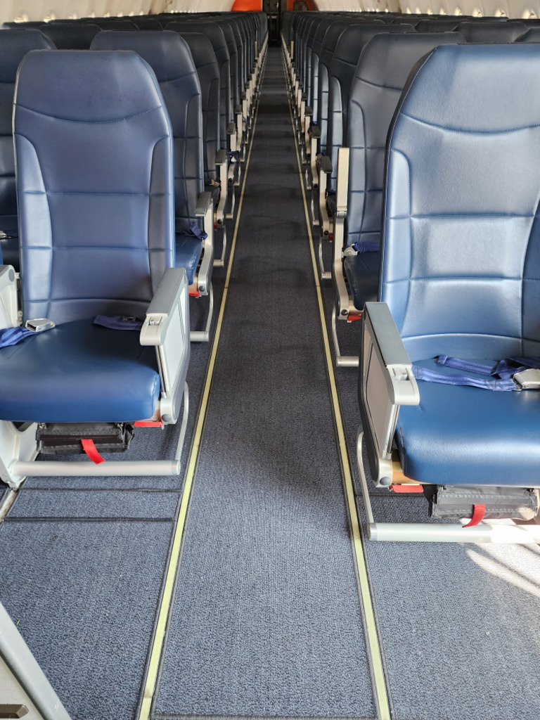 09 - View of The Aisle Area and Carpet | PDF