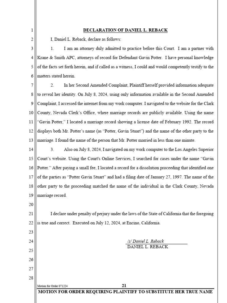 Legal Motion: Plaintiff Name Disclosure | PDF