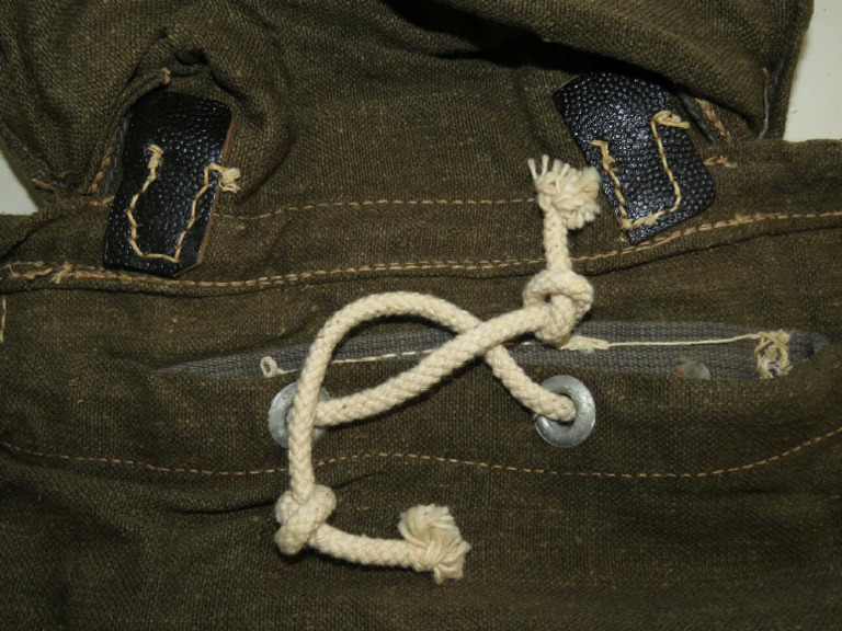 Wehrmacht Waffen Ss Backpack Mint Unmarked 10969 11 | PDF