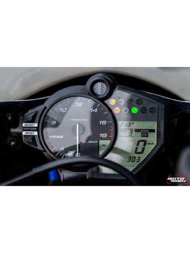 MotoWish-Review-Yamaha-YZF-R6-2017-191 | PDF