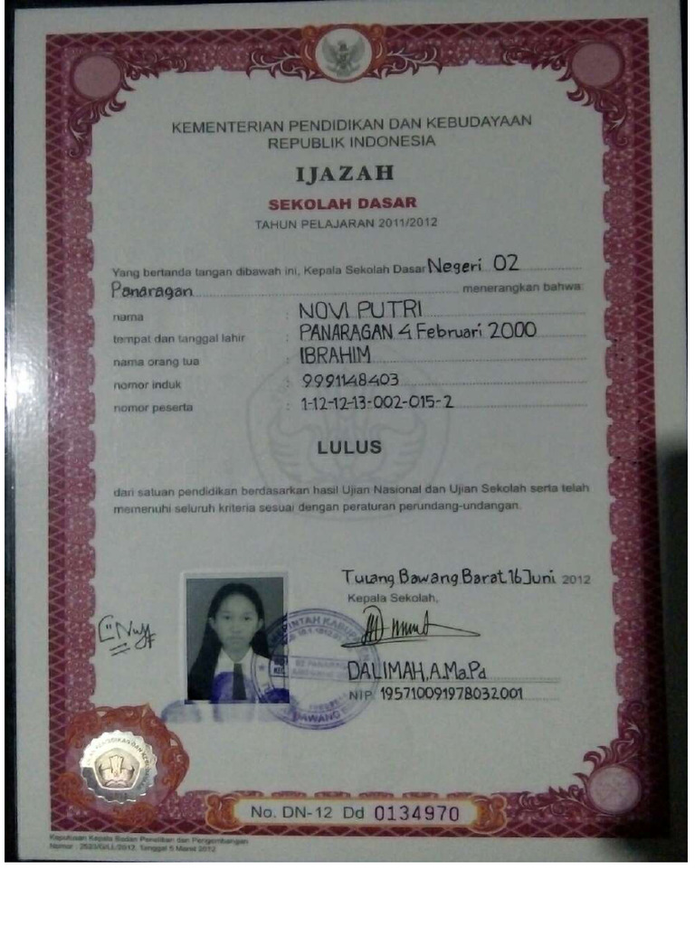 Novi Putri - Ijazah SD | PDF