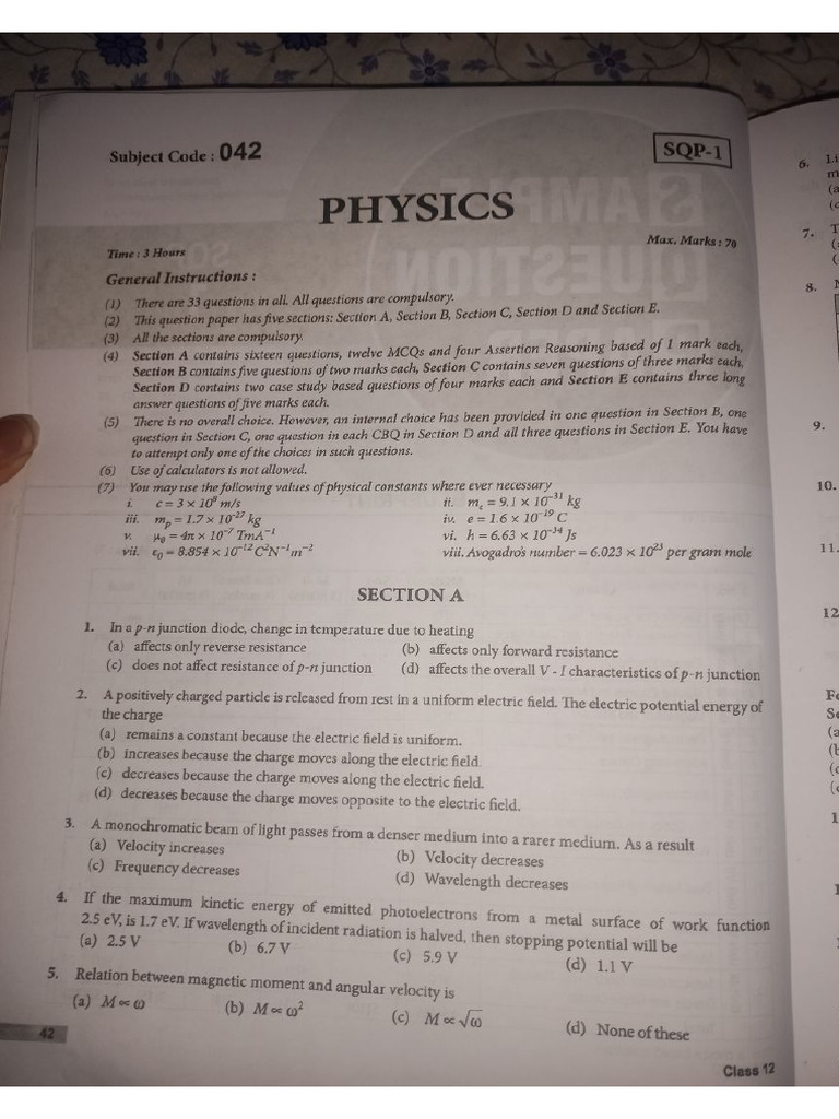 Sample Paper Physics | PDF
