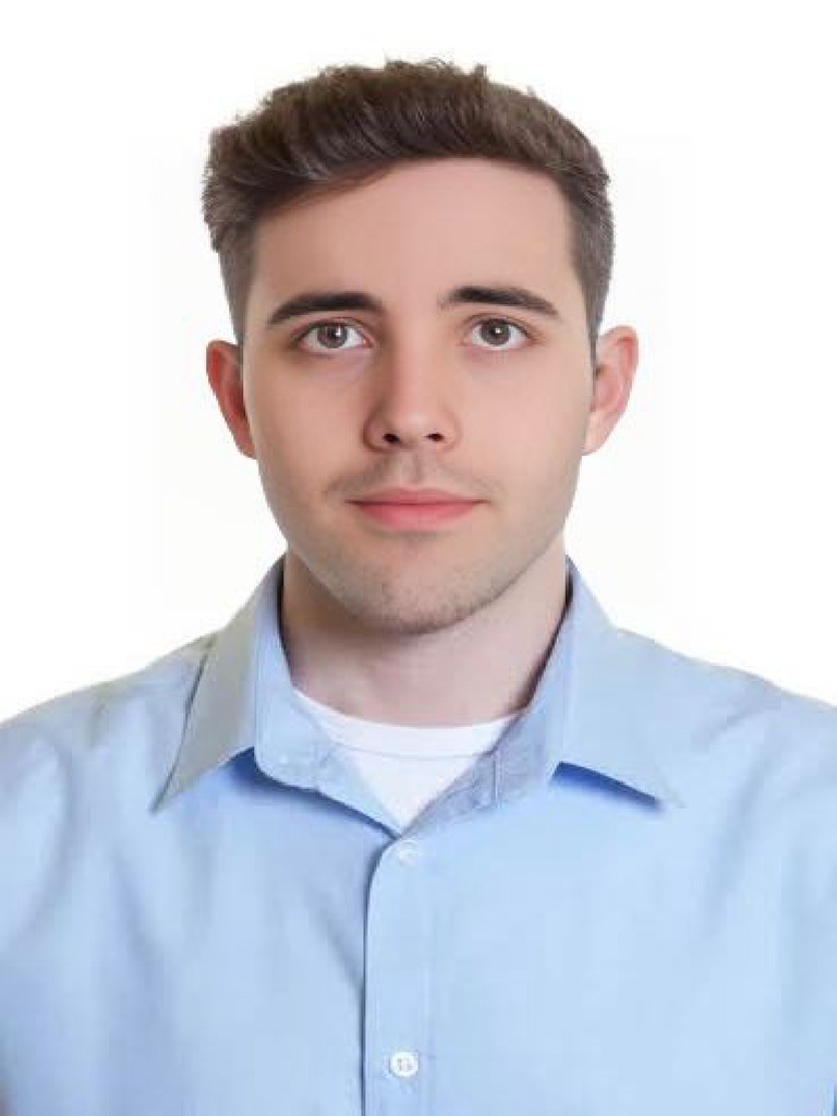 Anthony Simeon Passport Photo | PDF