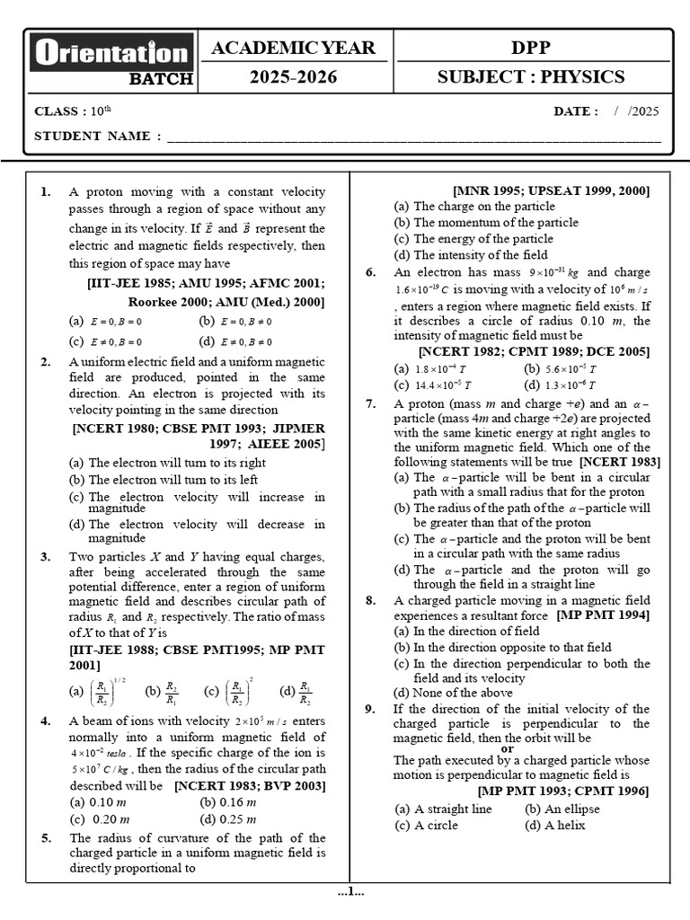 Motion of Charged Particles in Fields | PDF | Electron | Magnetic Field