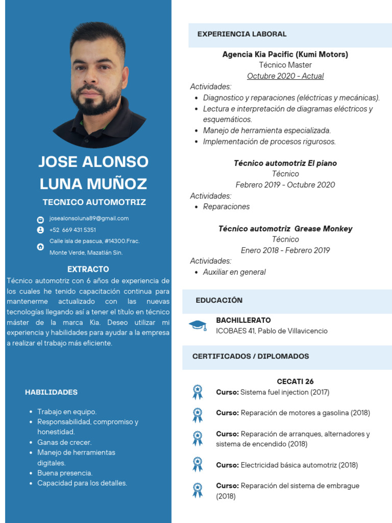 Blue Light Blue Color Blocks Flight Attendant CV | PDF | Vehículo de motor