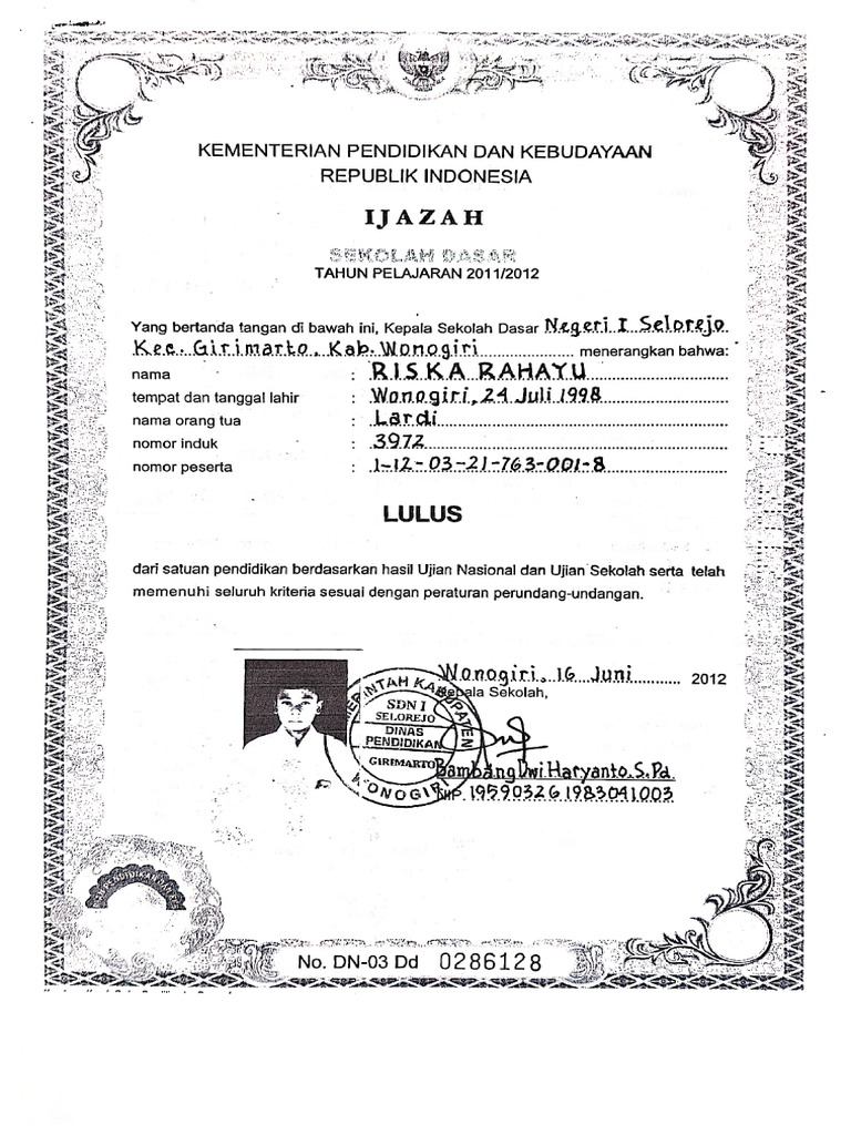 Ijazah 2011-2012 - SDN 1 Selorejo | PDF