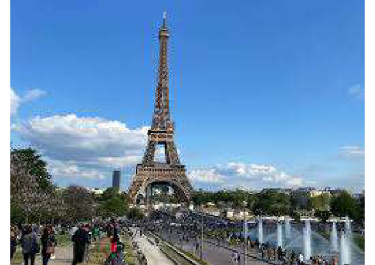 Gambar Menara Eiffel 4 | PDF