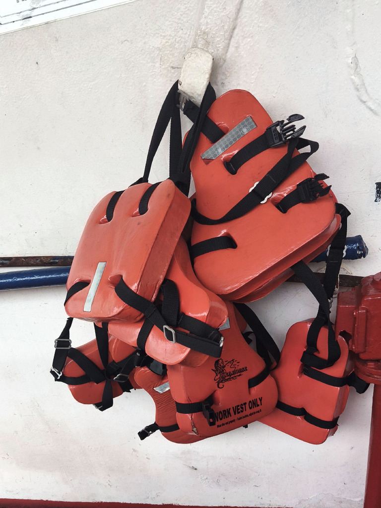 Life Jacket Daily Use For Ship Deck Crew | PDF