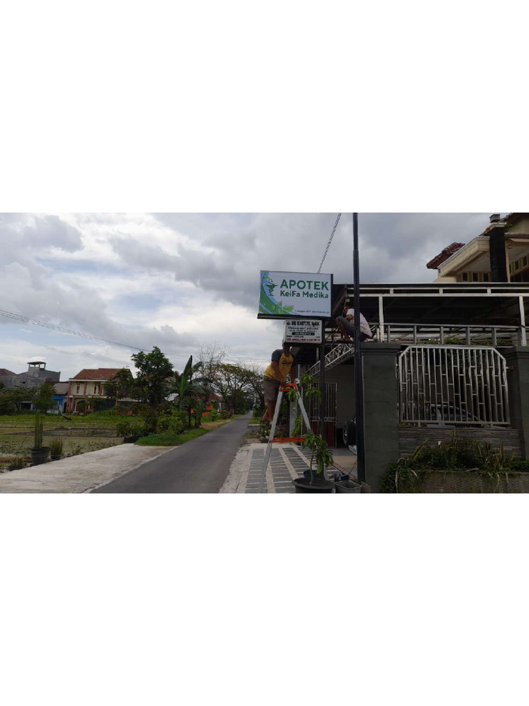 Foto Papan Nama Apotek Keifa | PDF
