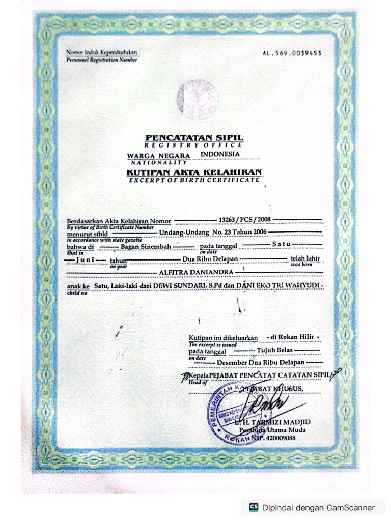 Contoh AKTE KELAHIRAN ANAK KE 1 | PDF