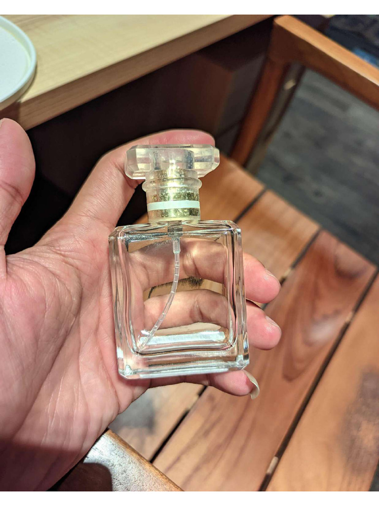 Model Botol Parfum Travelback | PDF