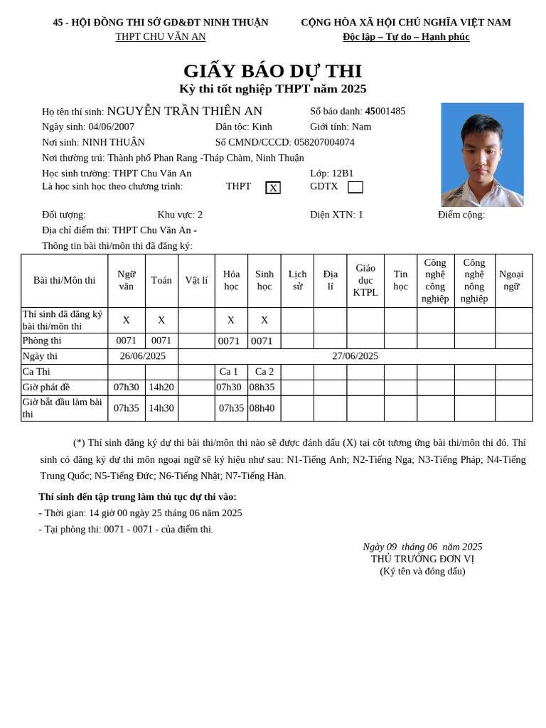 T1 Giay Bao Du Thi Lop 12B1 | PDF