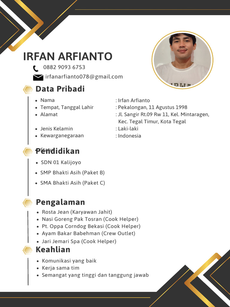 Hitam Dan Putih Modern Cv Resume Riwayat Hidup-1 | PDF