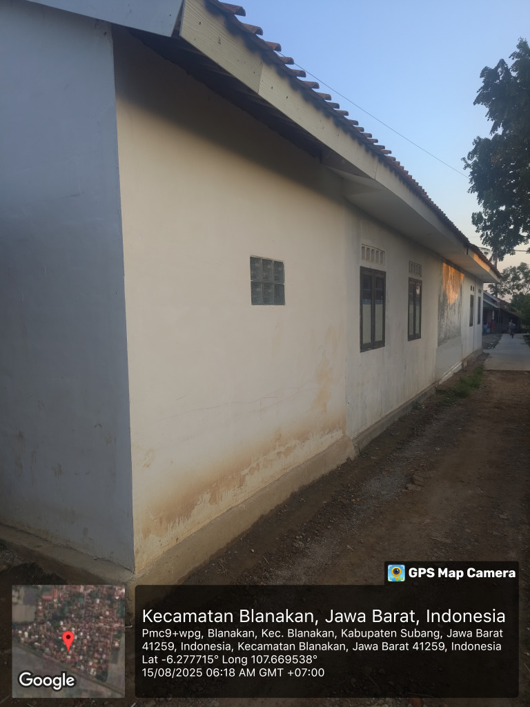 Poto Seluruh Bangunan | PDF