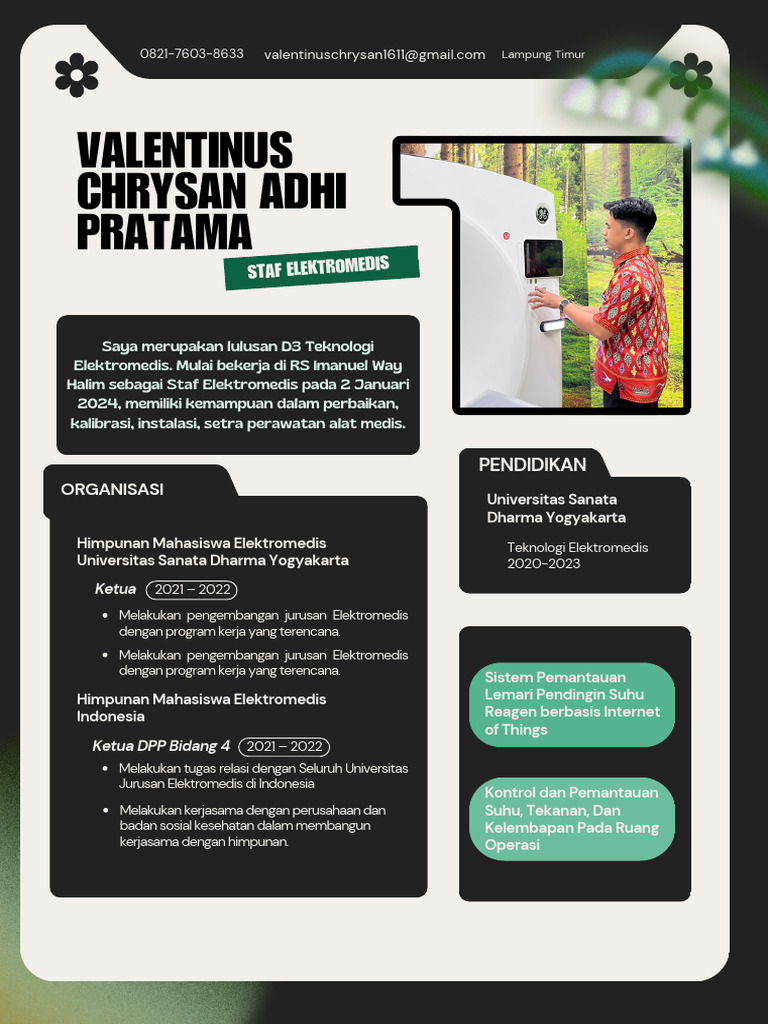 Black Green Modern UI Fashion Designer Resume | PDF