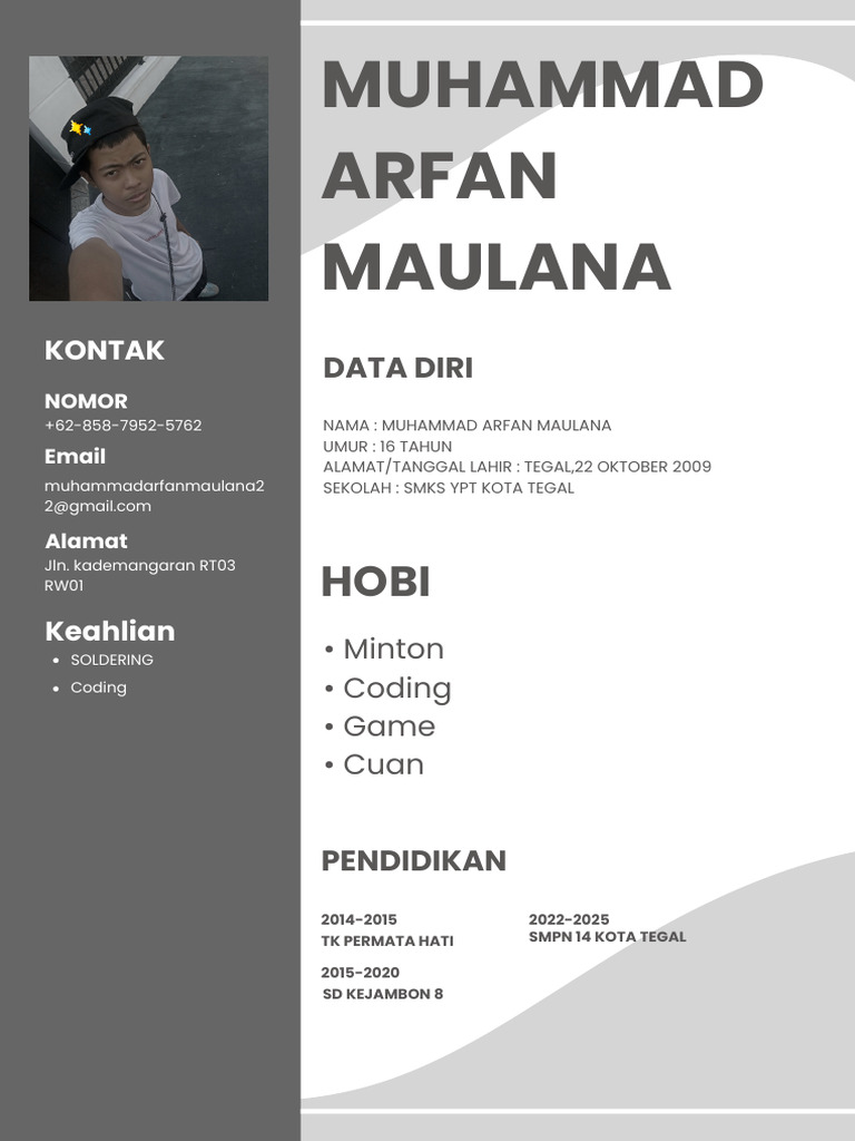 Grey White Modern Graphic Designer Resume - 20251124 - 113606 - 0000 | PDF
