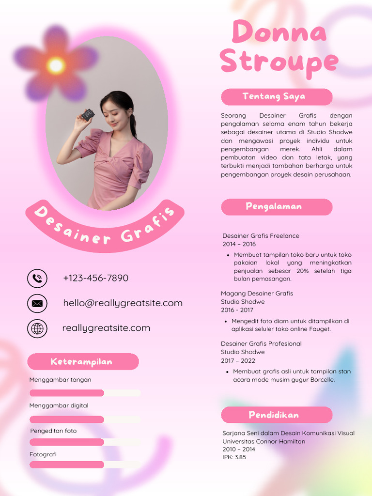 Pink Gradien Y2K Modern Daftar Riwayat Hidup Resume | PDF