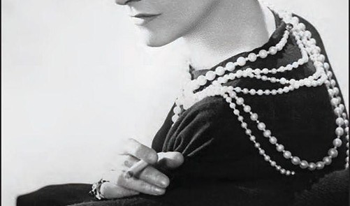 The Making Of An Icon - Signature Luxury Travel & Style | Everand