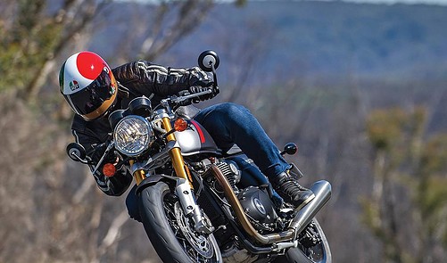 TRIUMPH THRUXTON RS Go To Match The Show - Australian Motorcyclist ...