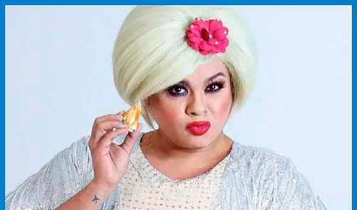 Doña Pepona A La Altura De Las Más Sexys - TV y Novelas México | Everand