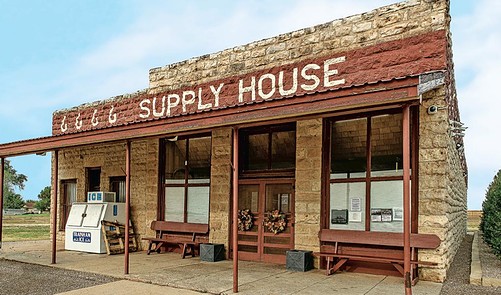 Western Storefront - Cowboys & Indians | Everand