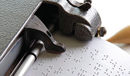 How Napoleon Bonaparte Invented the Compact Disc - Sound & Vision | Everand