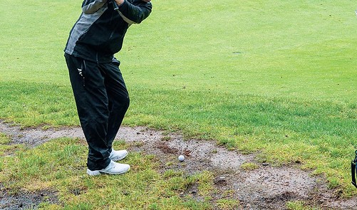 How To Pitch From Muddy Lies - Golf Monthly | Everand