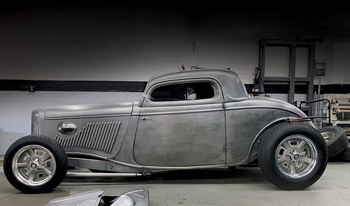 387 Louvers! - Hot Rod | Everand