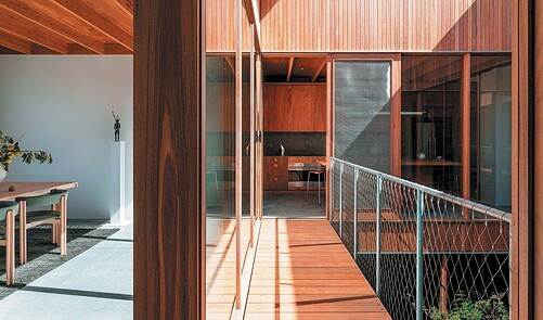 Shed House By Breakspear Architects - Houses | Everand