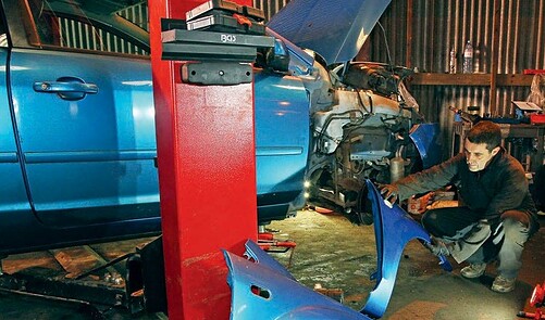 Replacing a FRONT WING - Car Mechanics | Everand