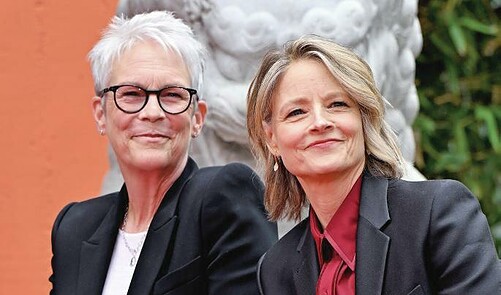Jodie Foster Making Her Mark In Concrete Hello Magazine Everand